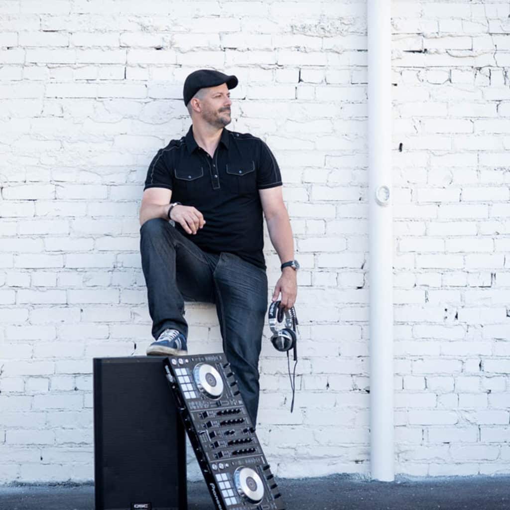 DJ Lee Dyson | Hey Mister DJ | Voted "Best DJ" In Los Angeles ...